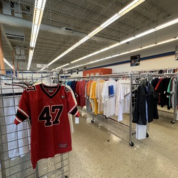 GOODWILL THRIFT STORE & DONATION CENTER - Updated December 2025 - 61 ...