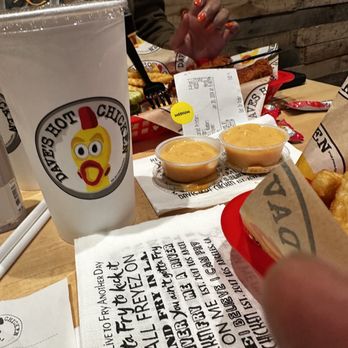 DAVE’S HOT CHICKEN - Updated July 2024 - 171 Photos & 56 Reviews - 1700 ...