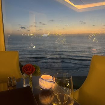 RAYA - Updated June 2024 - 1800 Photos & 725 Reviews - One Ritz-Carlton ...