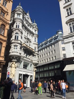 CHANEL - Updated June 2024 - Dorotheergasse 12, Wien, Austria - Fashion ...