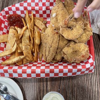 SUPER SHACK SEAFOOD & GRILL - Updated December 2024 - 38 Photos & 45 ...