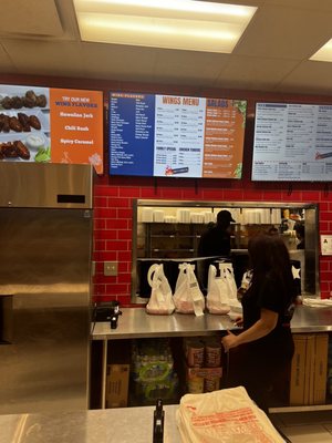 CHEX GRILL AND WINGS - 19 Photos & 22 Reviews - 400 S Tryon St ...