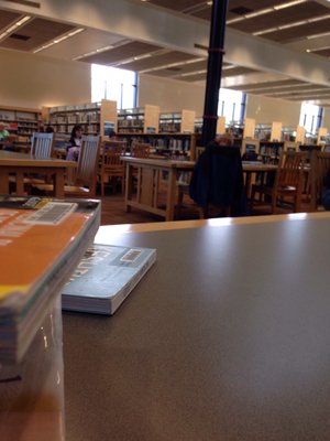 MULTNOMAH COUNTY LIBRARY - MIDLAND - Updated October 2025 - 20 Photos ...