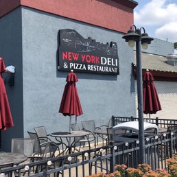 NEW YORK DELI & PIZZA RESTAURANT - Updated June 2025 - 203 Photos & 307 ...