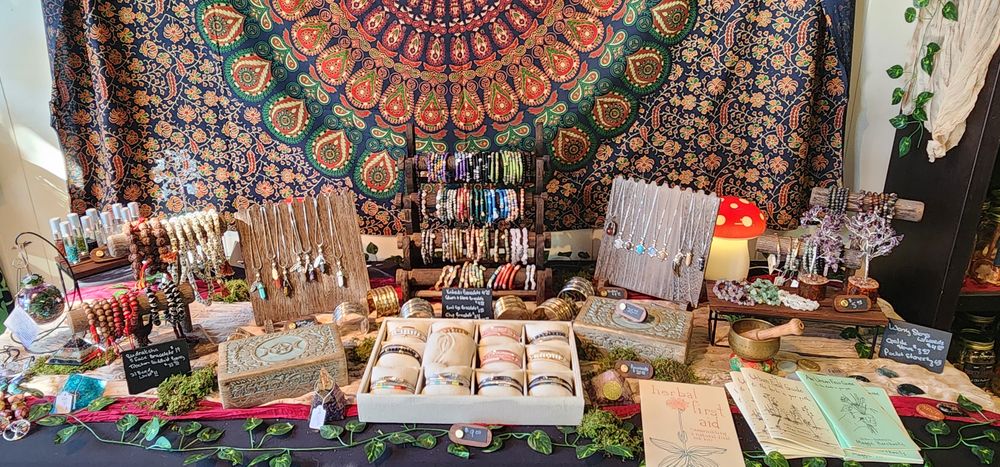 GODDESS GROVE - Updated December 2025 - 1025 Caroline St ...