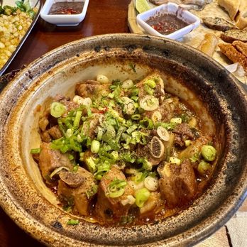 CLAY POT KITCHEN - COM NIEU HOUSTON - Updated February 2025 - 435 ...