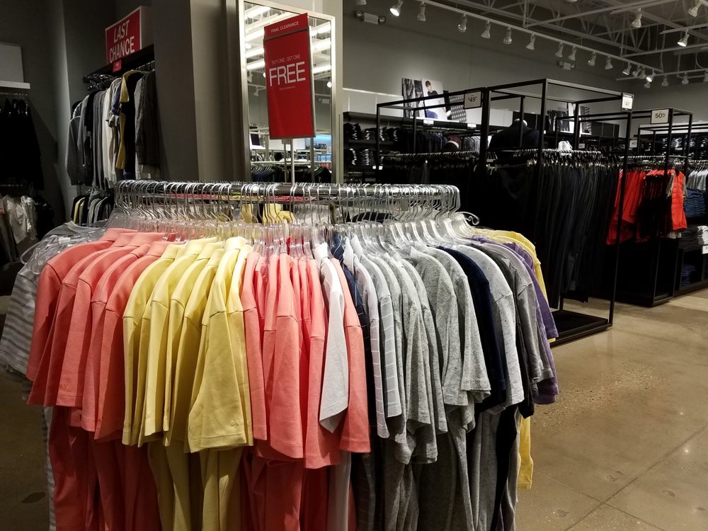 LEVI’S OUTLET STORE - Men's Clothing - 1650 Premium Outlet Blvd, Aurora, IL - Phone Number - Yelp