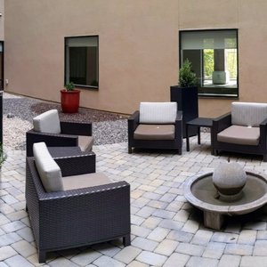 COURTYARD RENO DOWNTOWN/RIVERFRONT - 81 Photos & 88 Reviews - Hotels ...