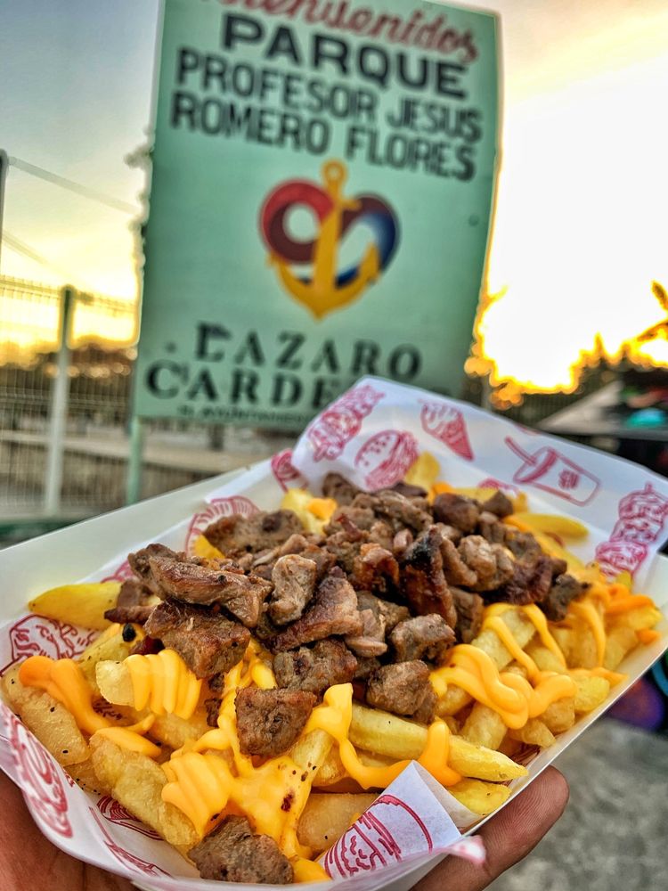 PAPAS RUBEN’S LOADED FRIES in Melchor Ocampo 1743, Las Guacamayas ...