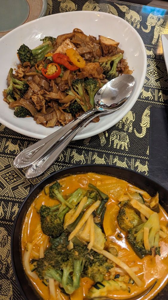 THAI SA-ON RESTAURANT - Updated August 2025 - 57 Photos & 70 Reviews ...