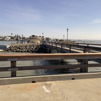 BENICIA PUBLIC PIER & BEACH - Updated December 2025 - 212 Photos & 39 ...