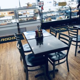 THE ESSEN ROOM - Updated December 2025 - 270 Photos & 243 Reviews - 25 ...