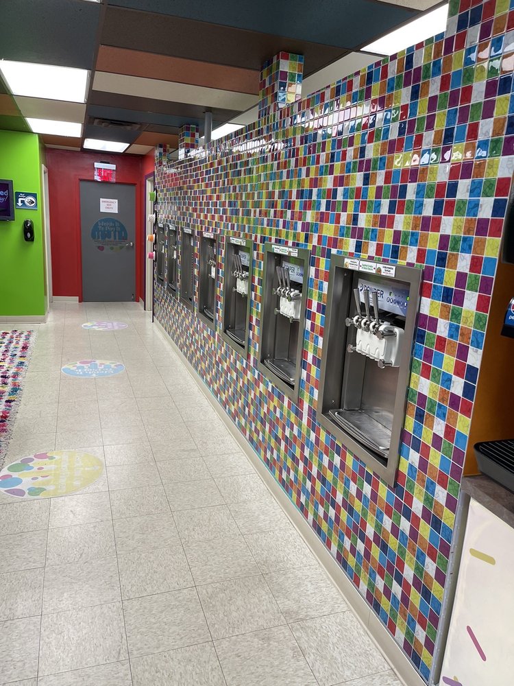 CHOZEN YOGURT - Updated January 2026 - 208 S Center St, Casper, Wyoming ...