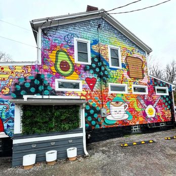 CURBSIDE ON THE RUN - Updated November 2024 - 133 Photos & 182 Reviews ...