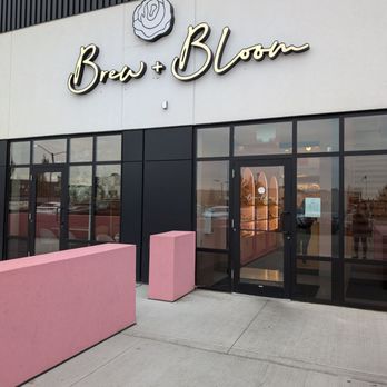 BREW AND BLOOM - SOUTH - Updated December 2025 - 38 Photos - 1019 ...