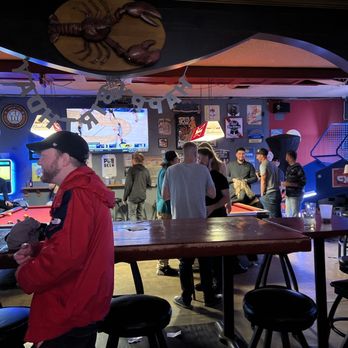 PB PUB - Updated October 2025 - 81 Reviews & 40 Photos - 4471 Gresham ...