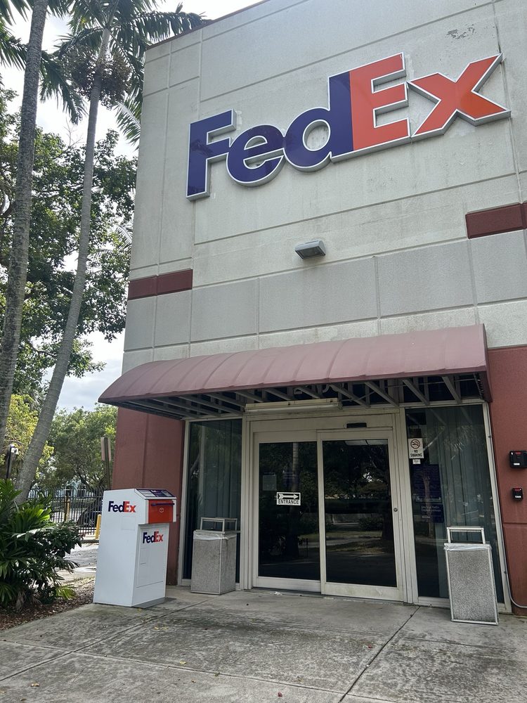 FEDEX SHIP CENTER - Updated June 2025 - 33 Reviews - 2600 NW 19th St ...