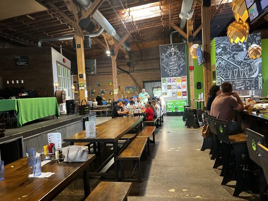 7 HILLS BREWING - Updated July 2024 - 314 Photos & 305 Reviews - 1085 ...