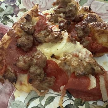REDWOOD PIZZA AND WINGS - DUARTE - Updated October 2025 - 146 Photos ...