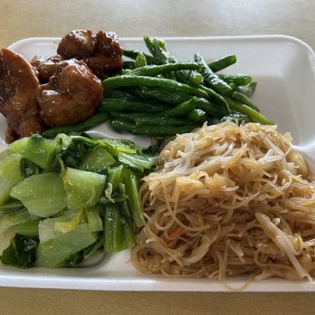 YELLOW RIVER RESTAURANT - Updated January 2026 - 70 Photos & 41 Reviews ...