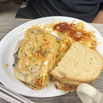 THE RUSTY ROOSTER - Updated May 2024 - 229 Photos & 171 Reviews - 3247 ...