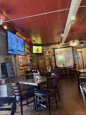 RAFFERTY’S IRISH PUB - Updated December 2025 - 64 Photos & 116 Reviews ...