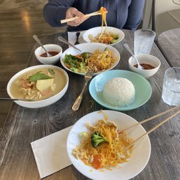 KIN THAI - Updated August 2025 - 153 Photos & 190 Reviews - 207 W 8th ...