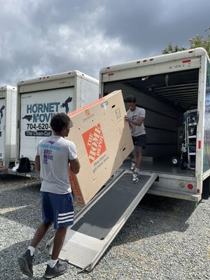 HORNET MOVING - Updated October 2025 - 81 Photos & 120 Reviews - 6161 ...