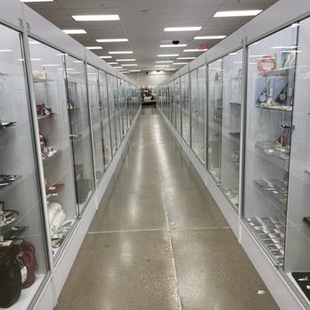 ROUTE 27 ANTIQUE MALL - Updated January 2026 - 6927 Alexandria Pike ...