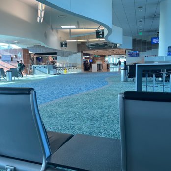 SPRINGFIELD-BRANSON NATIONAL AIRPORT - SGF - Updated June 2025 - 221 ...