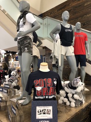UCONN BOOKSTORE - 13 Photos & 15 Reviews - 2075 Hillside Rd, Storrs ...