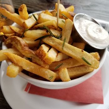 BEERTOWN - Updated December 2025 - 151 Photos & 119 Reviews - 75 King ...