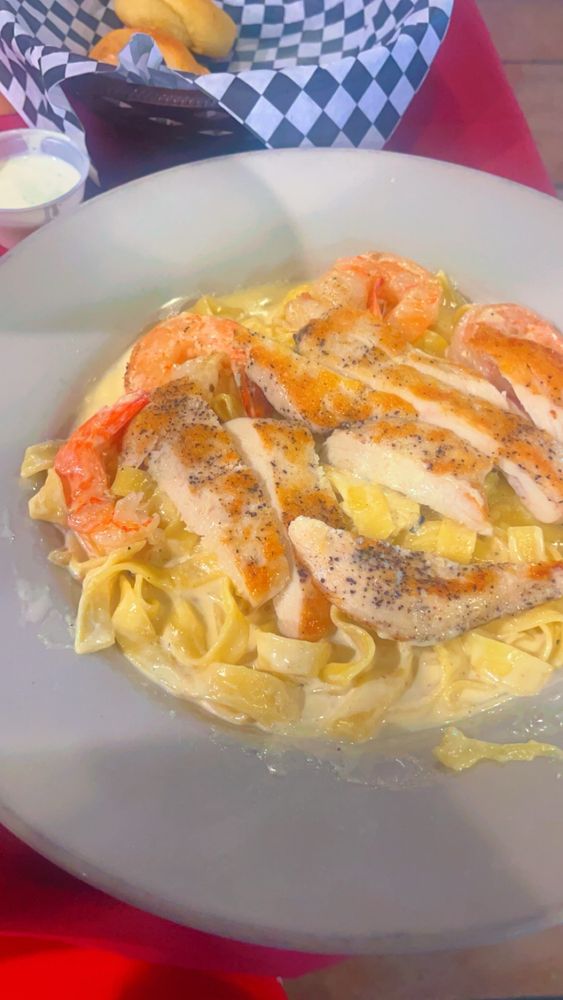 DI MEMO’S PIZZA - Updated July 2025 - 17 Photos & 15 Reviews - 8251 N ...