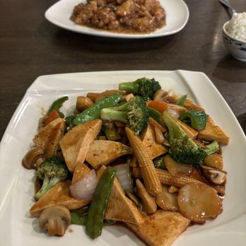 SESAME INN CHINESE RESTAURANT - Updated December 2025 - 106 Photos ...