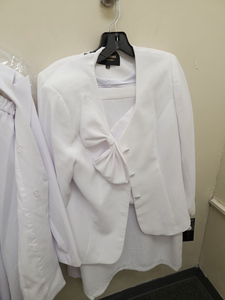 DRESS CODE - Updated December 2025 - 1735 Defoor Pl, Atlanta, Georgia ...