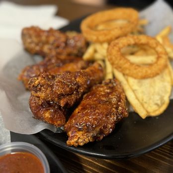 BETTER POUND WINGS - Updated October 2025 - 219 Photos & 101 Reviews ...