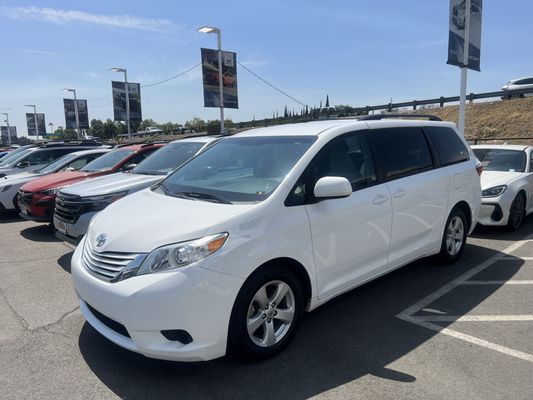 DCH SUBARU OF RIVERSIDE - Updated December 2025 - 36 Photos & 107 ...