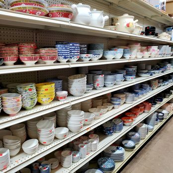 MD ORIENTAL MARKET - 264 Photos & 149 Reviews - 1106 E Fowler Ave ...