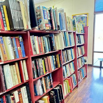 COPPER CAT BOOKS - Updated December 2025 - 159 Photos & 77 Reviews ...