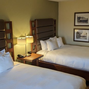 DoubleTree by Hilton Hotel Collinsville - St. Louis - Updated May 2026 ...