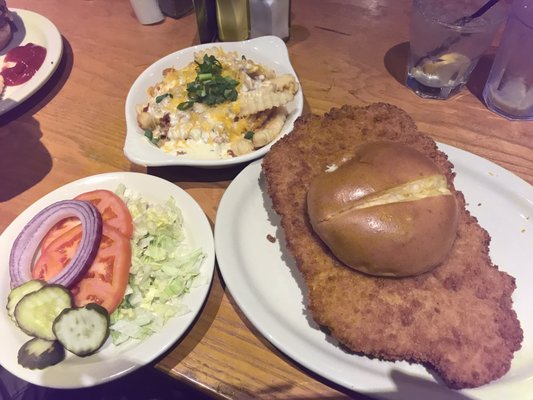 THE TIN PIG TAVERN - 10 Reviews - American (Traditional) - 1203 2nd St ...