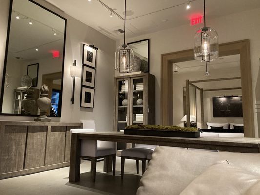 RH AUSTIN | THE GALLERY AT DOMAIN NORTHSIDE - Updated October 2025 - 70 ...