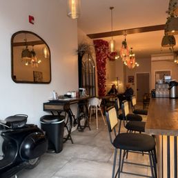 PERLA COFFEE CO & EATERY - Updated December 2025 - 161 Photos & 54 ...