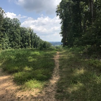 OREGON RIDGE NATURE CENTER - Updated July 2025 - 123 Photos & 49 ...