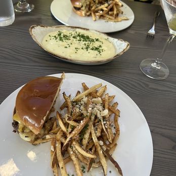 GREZI - Updated January 2025 - 74 Photos & 60 Reviews - 4543 Main St ...