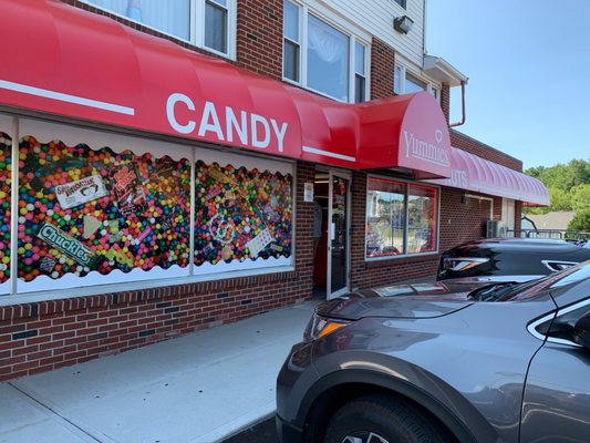 YUMMIES CANDY & NUTS - Updated July 2025 - 238 Photos & 125 Reviews ...