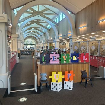 PLEASANTON LIBRARY - Updated October 2025 - 150 Photos & 105 Reviews ...