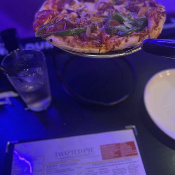 TWISTED PYE - Updated December 2025 - 136 Photos & 76 Reviews - 1851 ...