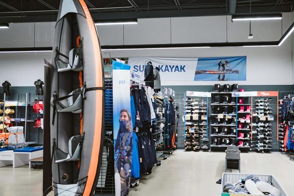 MAIL CHAMPLAIN - Updated December 2025 - 45 Photos - 2151 Boulevard Lapinière, Brossard, Quebec ...