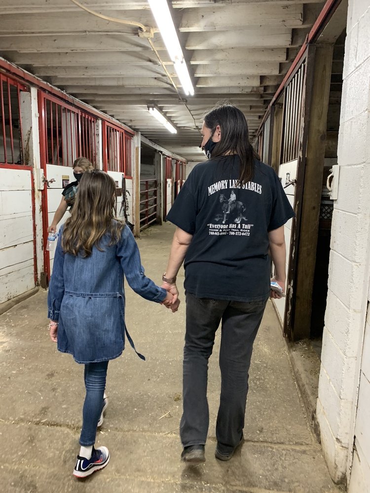 MEMORY LANE STABLES - Updated May 2024 - 143 Photos & 82 Reviews - 8290 ...